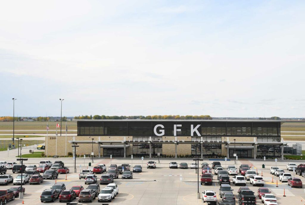 terminal-front-parking – Grand Forks International Airport